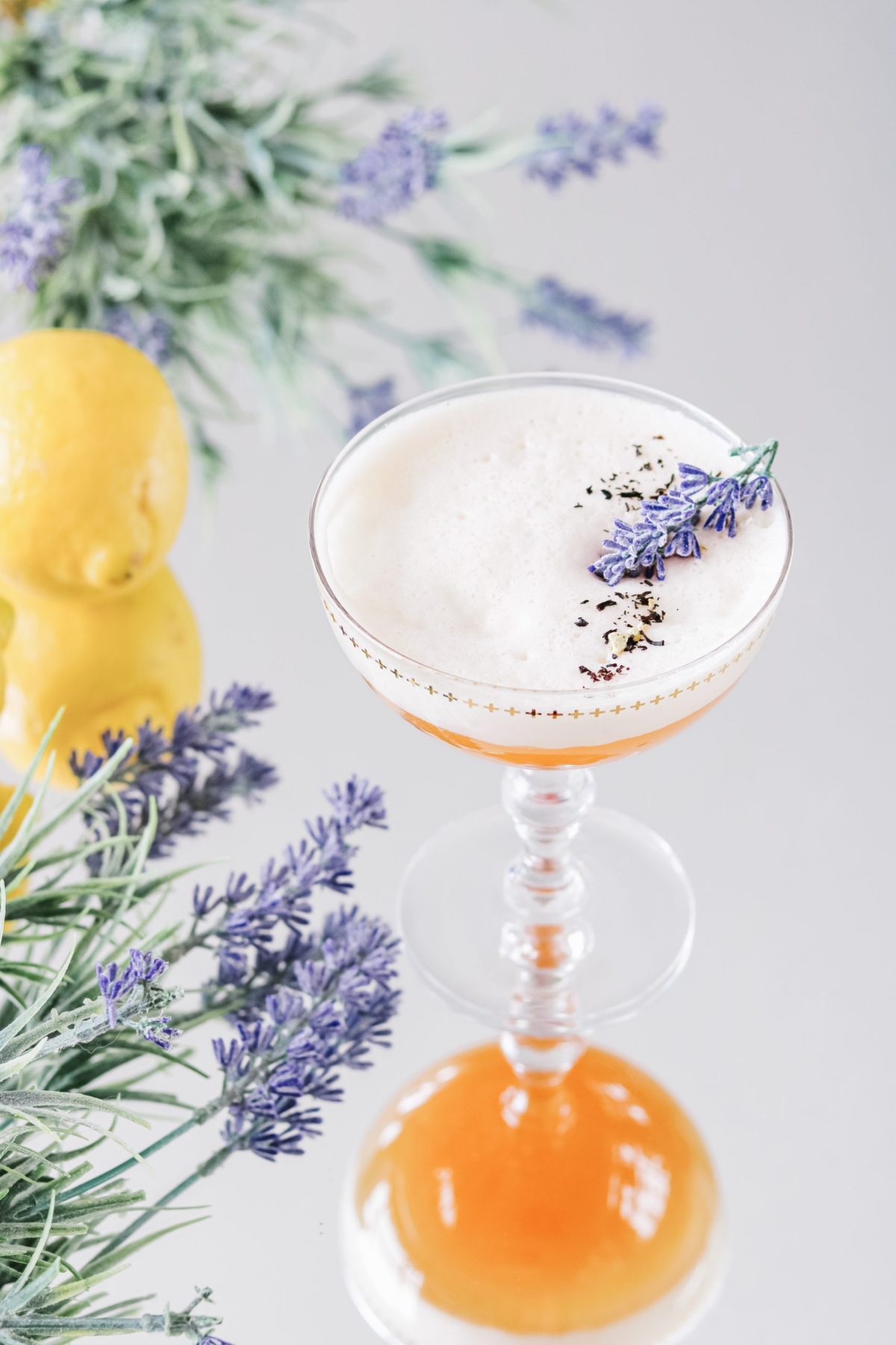 Earl Grey’s Royal Gin Fizz • Earl Grey Gin Fizz Cockail Recipe with ...