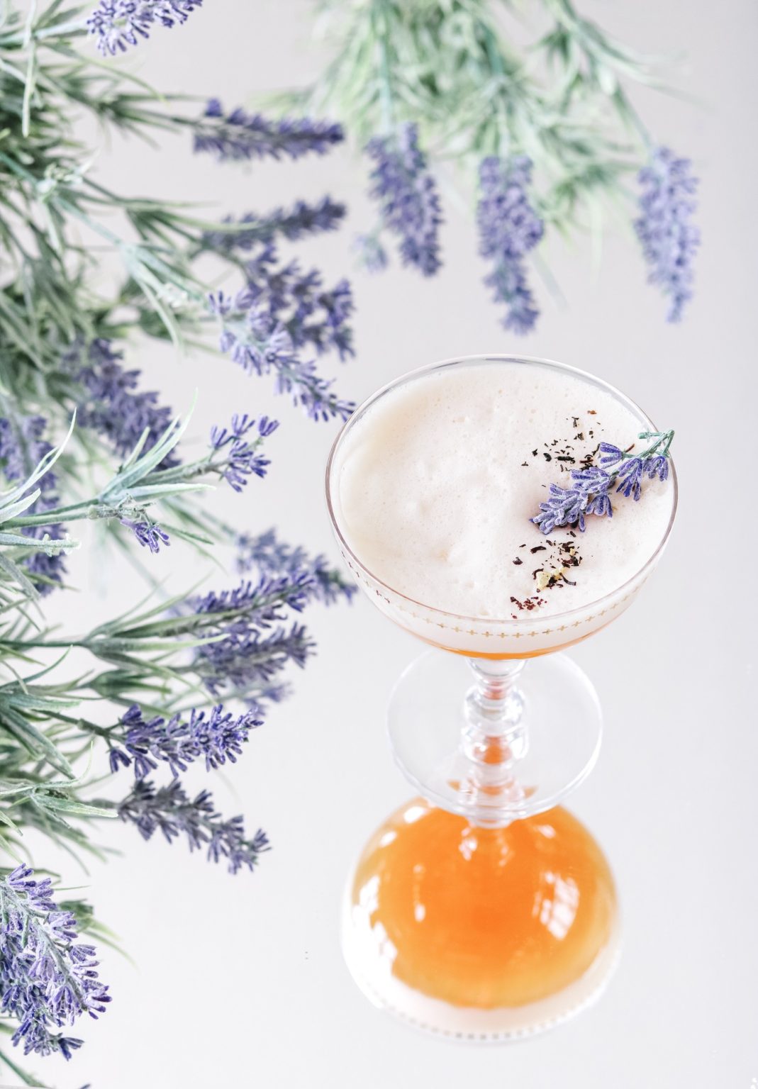 Earl Grey’s Royal Gin Fizz • Earl Grey Gin Fizz Cockail Recipe with ...