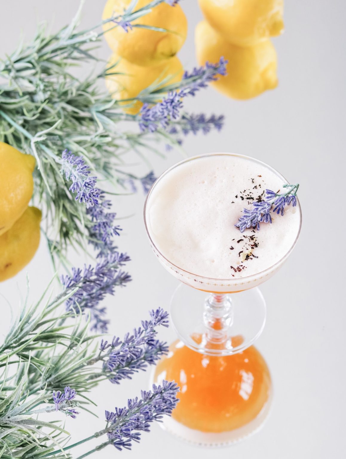 Earl Grey’s Royal Gin Fizz • Earl Grey Gin Fizz Cockail Recipe with ...